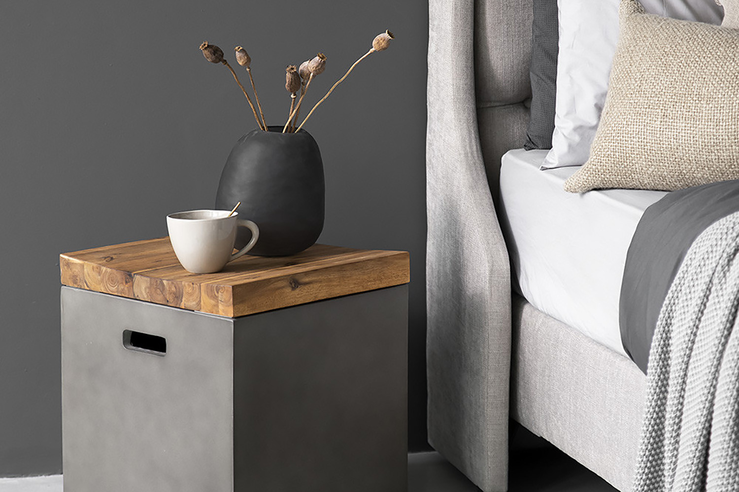 Bruno Stool - Light Grey For Sale | Cielo