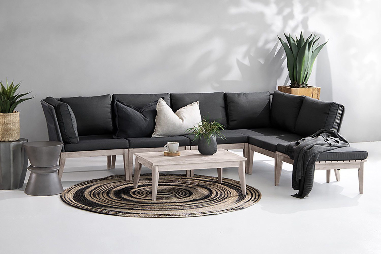 Patio Lounge Furniture | Cielo