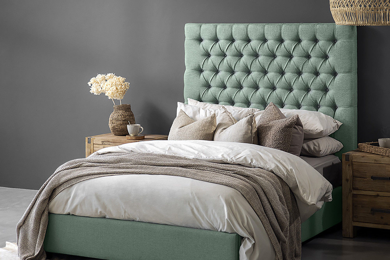 Kate Kylan Bed Set - Queen