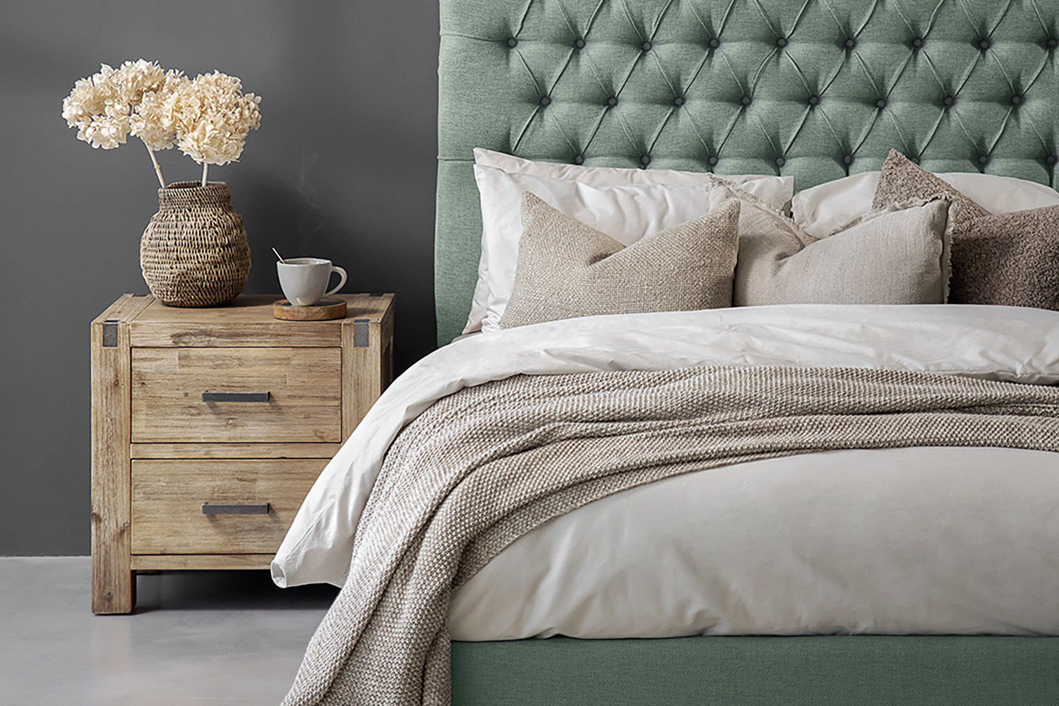 Kate Kylan Bed Set - Queen