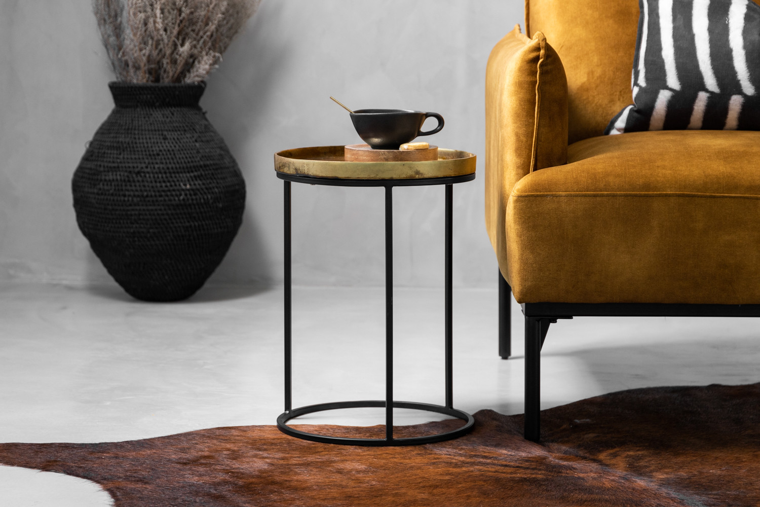 Gochar Side Table - Bronze | Cielo