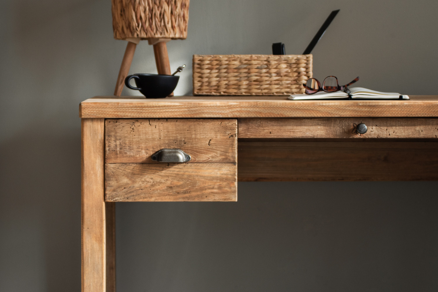 Kingslin Desk | Cielo