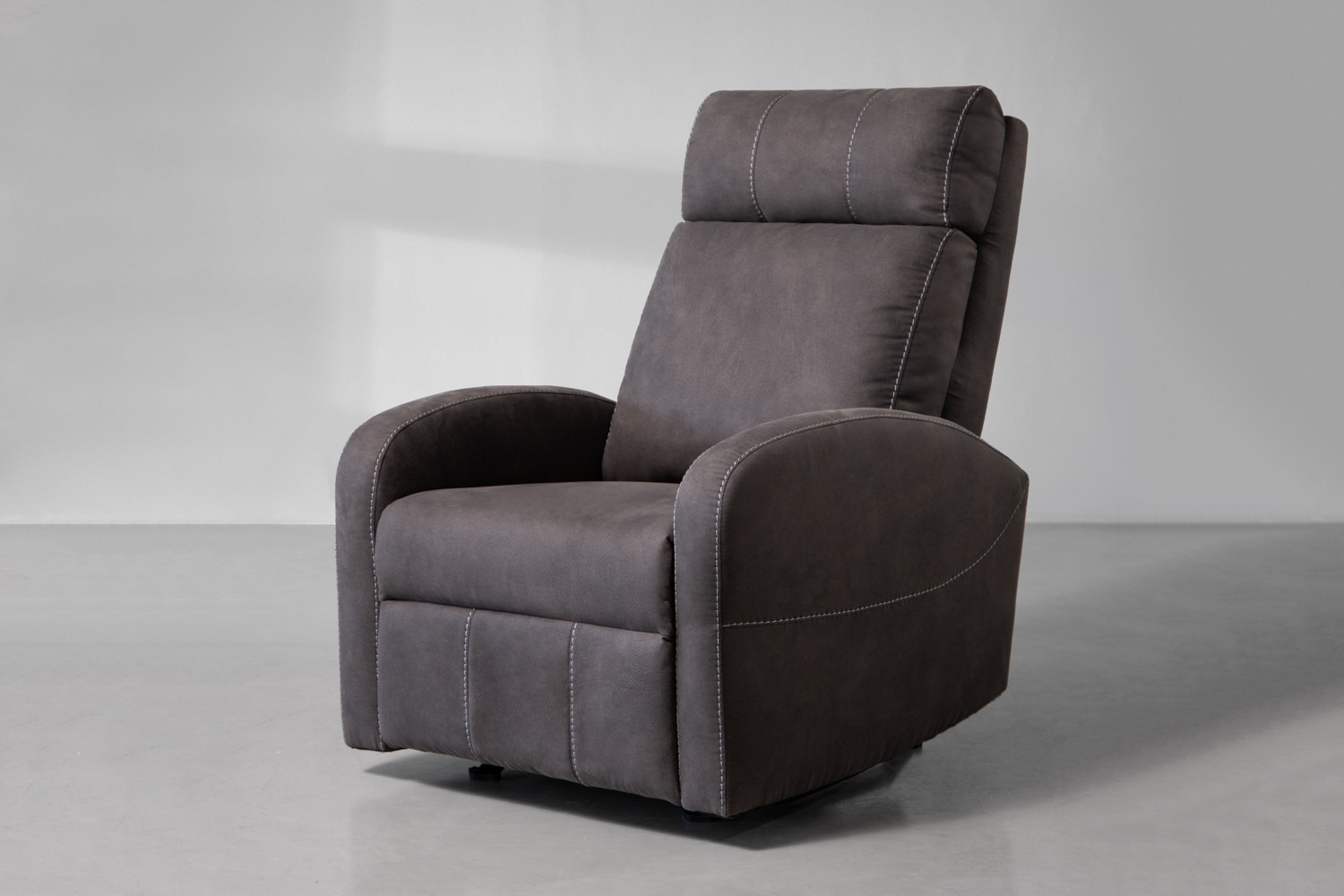 Benton Rocker Recliner - Granite | Cielo