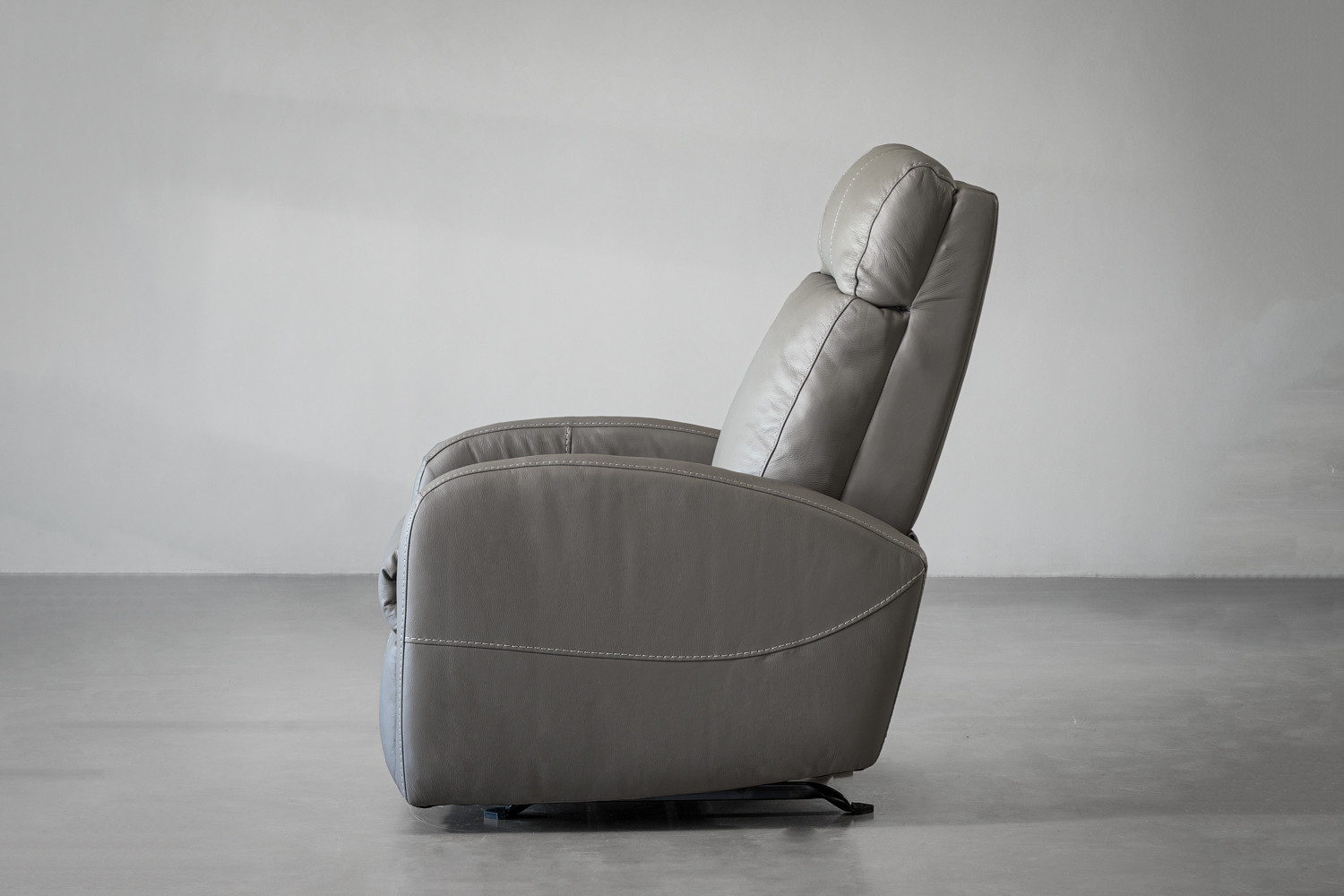 Benton Leather Rocker Recliner - Grey | Cielo