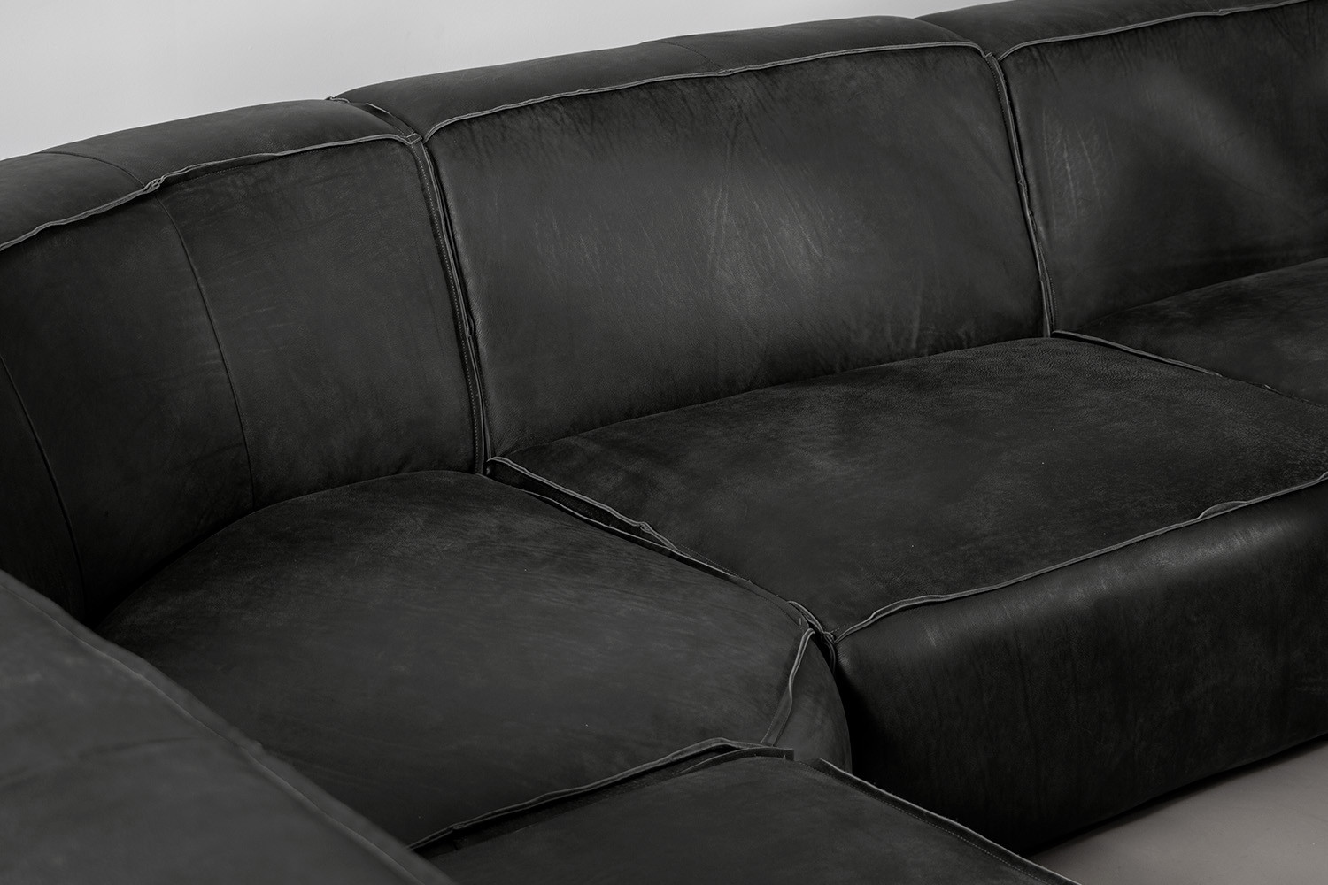 Jagger Leather Modular - Corner Couch With Ottoman - Lead | Cielo