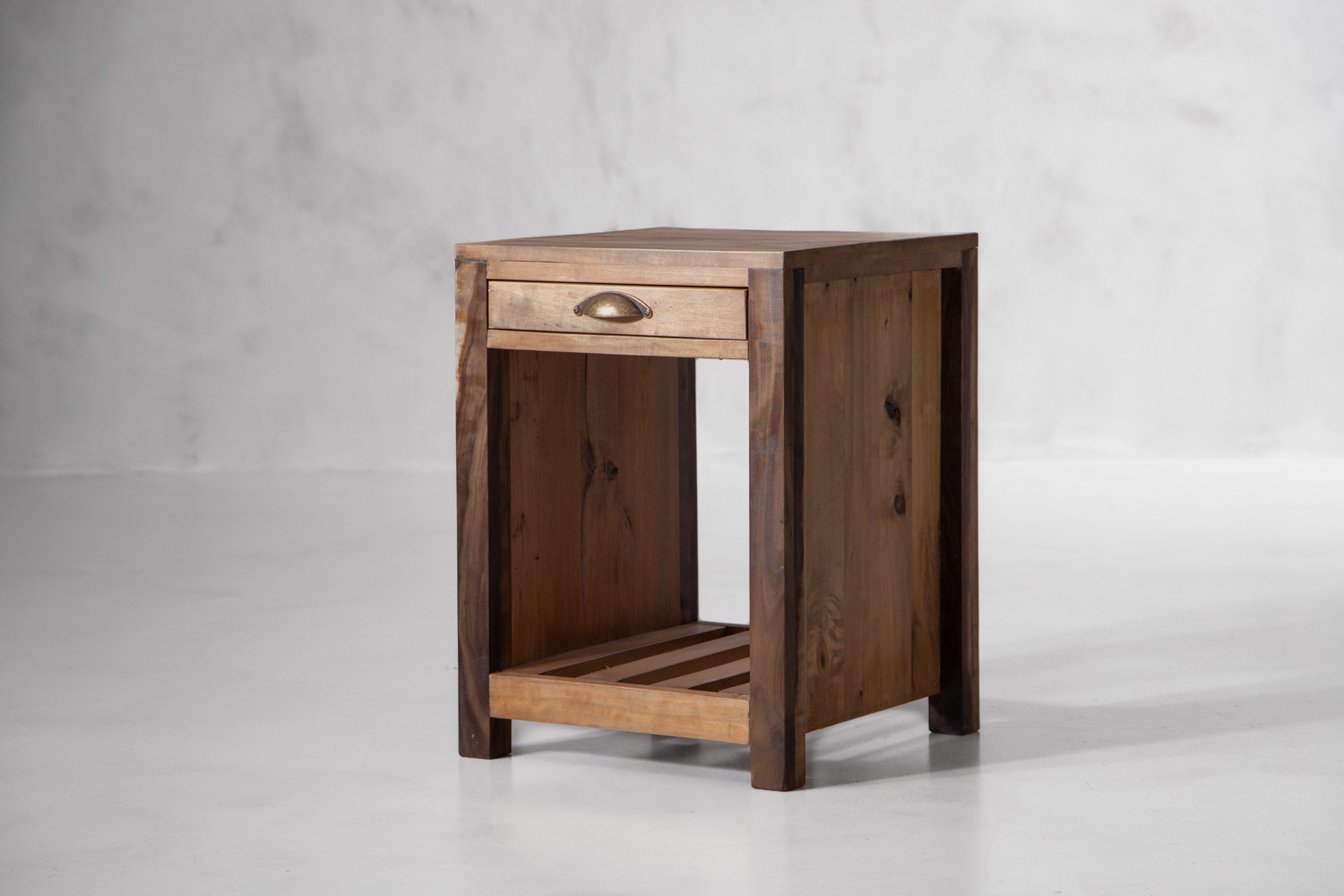 Nottingham Bedside Table| Cielo