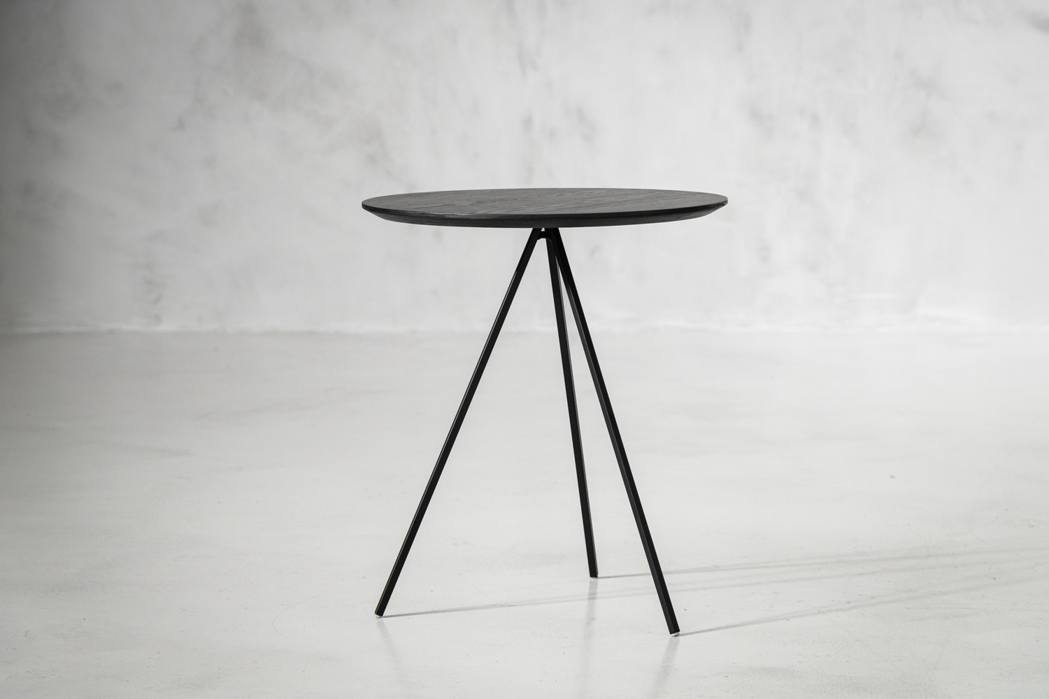 Raven Tripod Side Table For Sale | Cielo