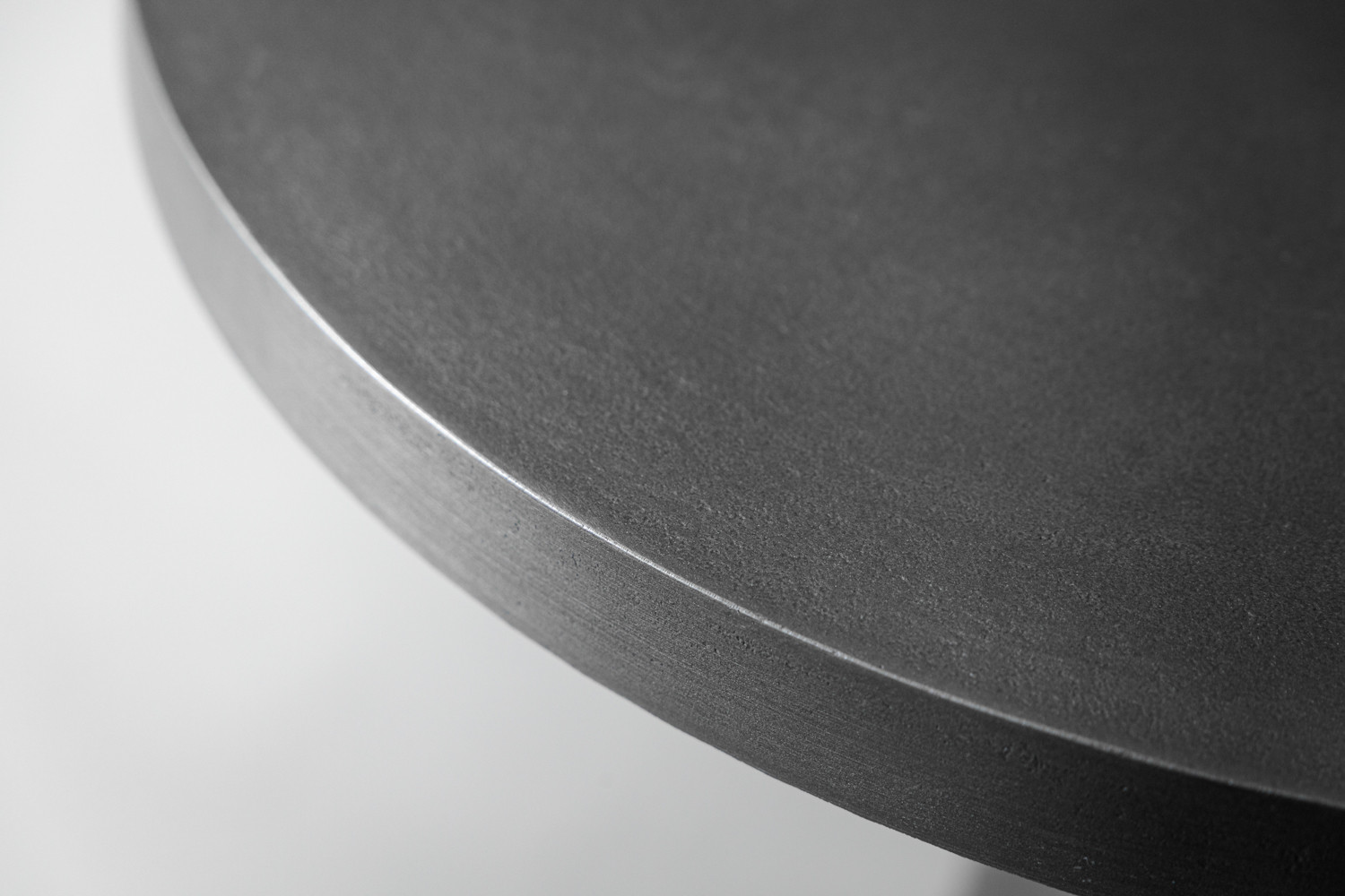 Zarrina Side Table (Medium) | Cielo