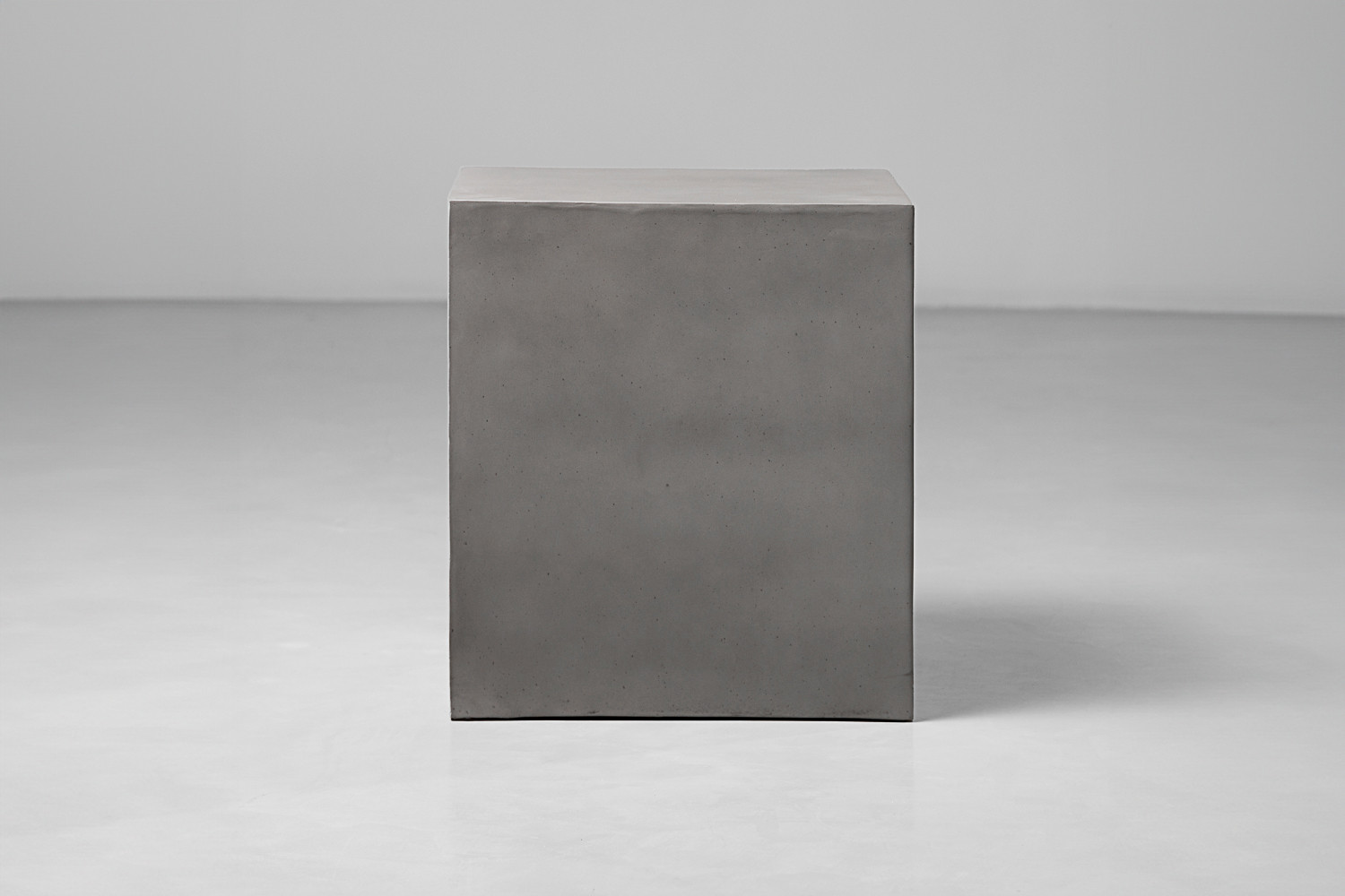 Harris Side Table - Natural Grey | Cielo