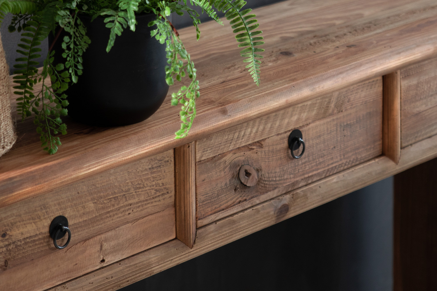 Kingslin Console Table | Cielo