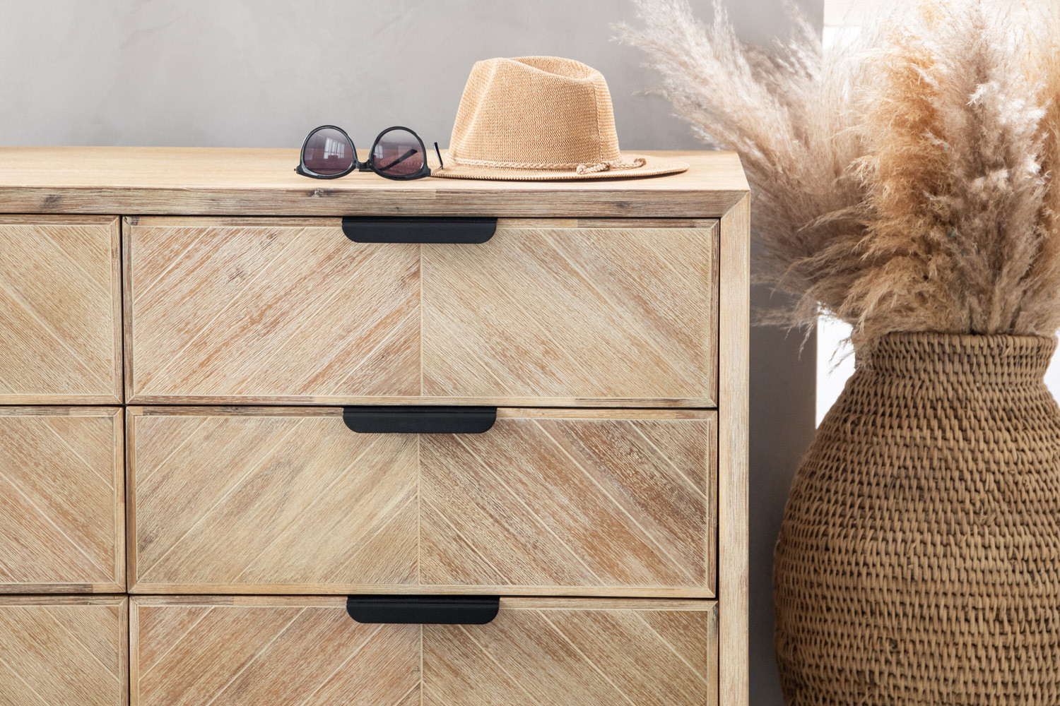 McKenna Chest of Drawers Cielo