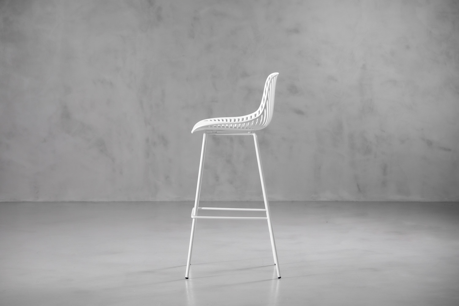Yara Tall Bar Chair - White For Sale | Cielo