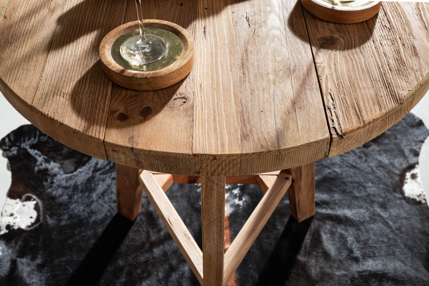 Rival Bar Table | Cielo