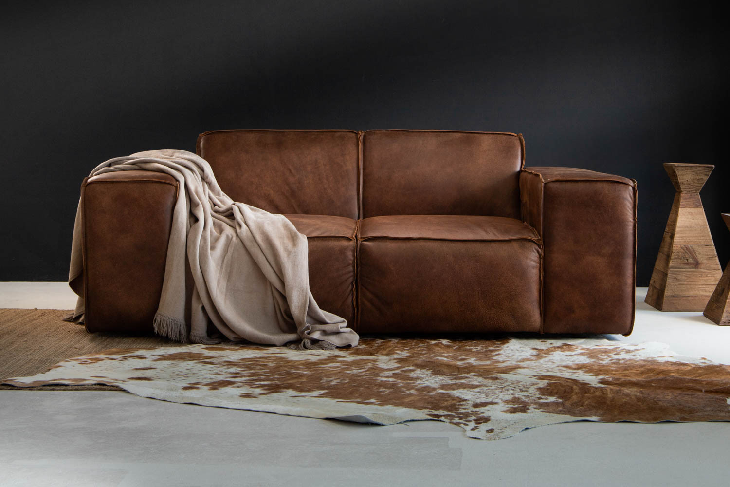 Cielo Red Sale | Couches