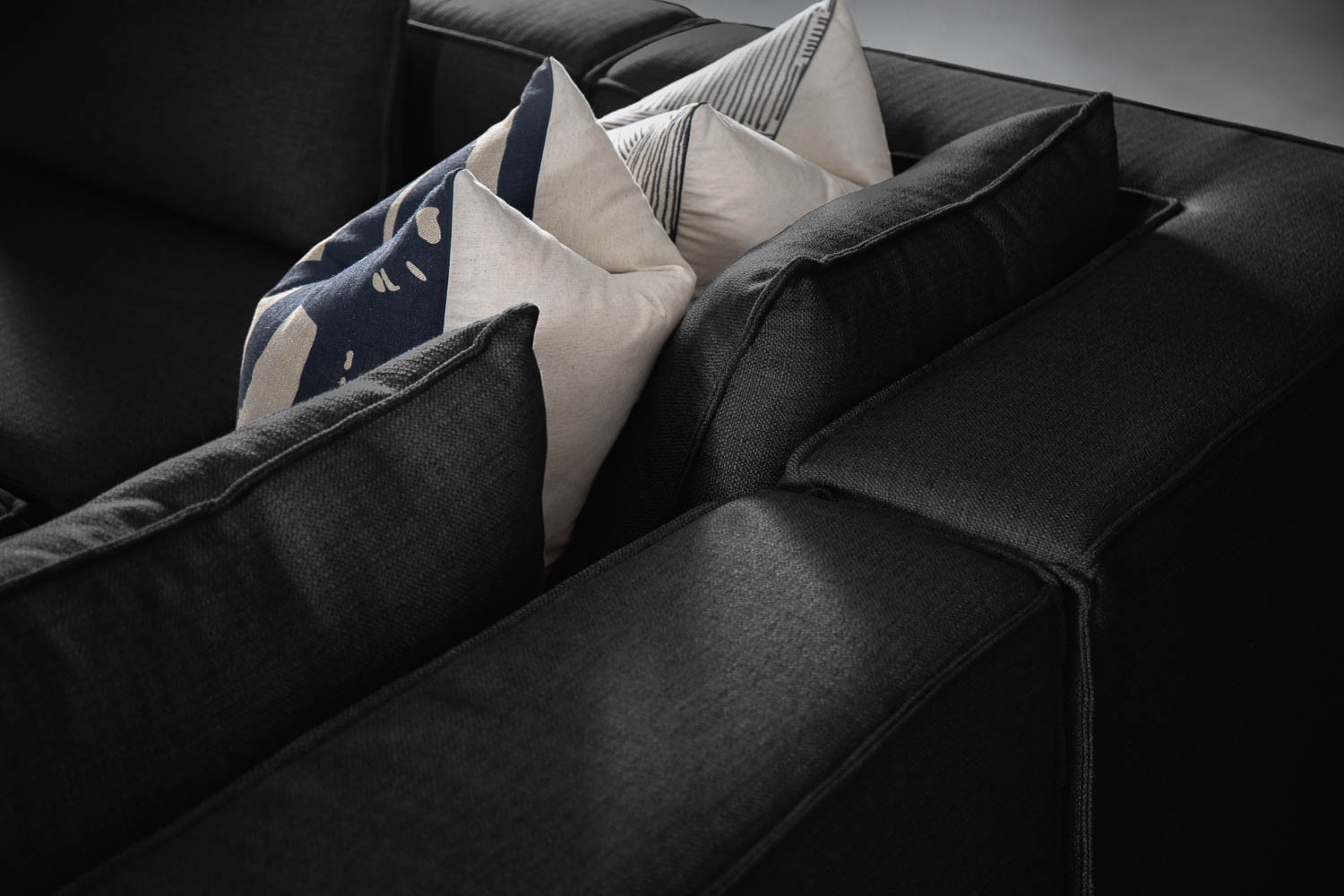 Montclair Grand Modular Couch | Cielo