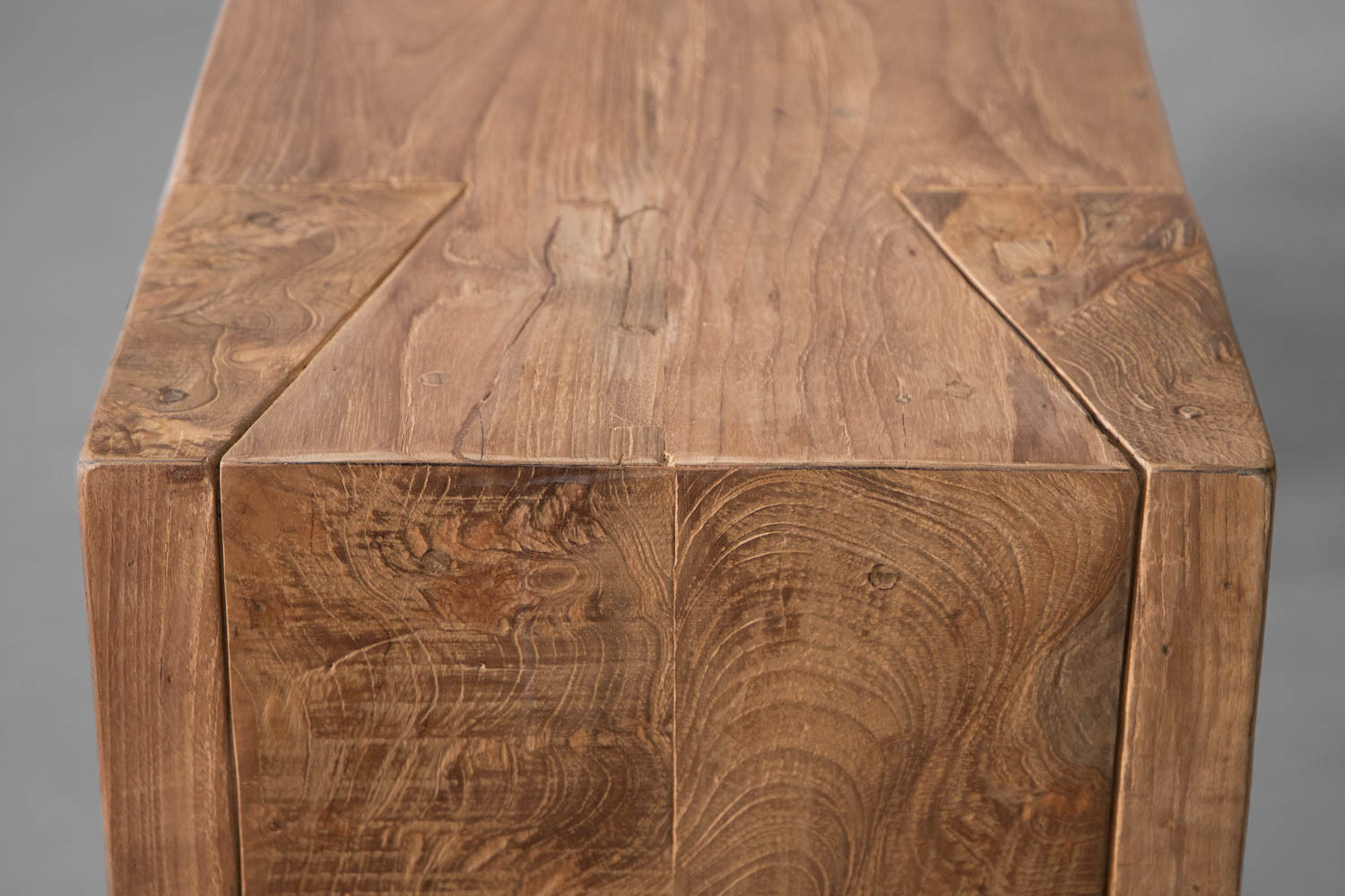 Merrick Console Table | Cielo