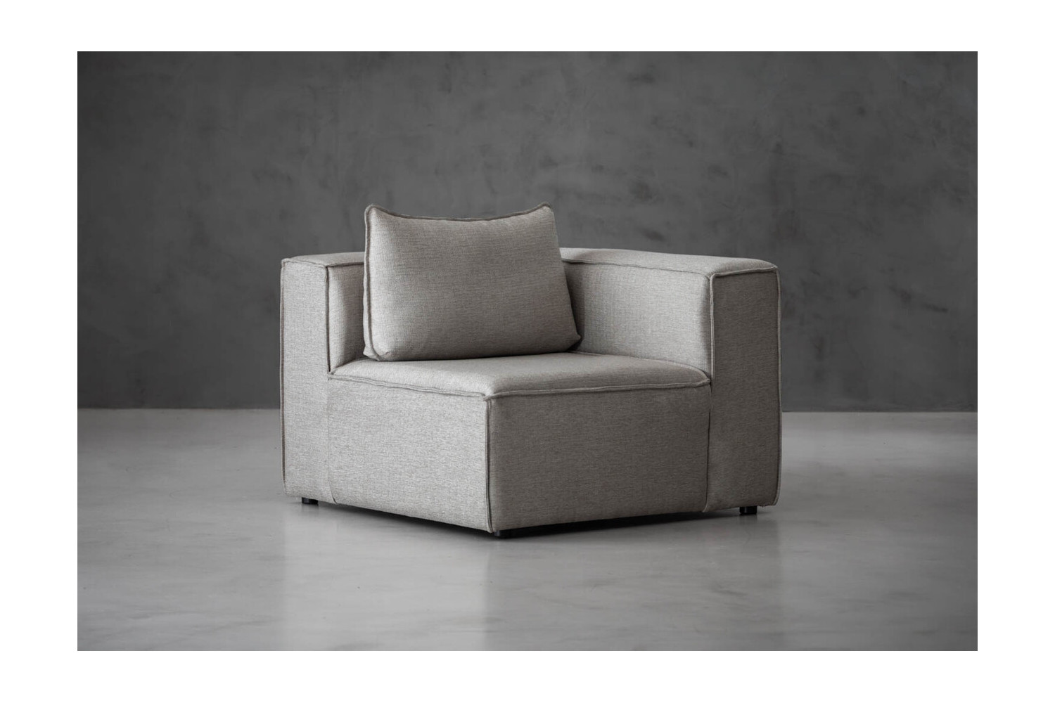 Montclair Corner Wedge - Flint | Cielo