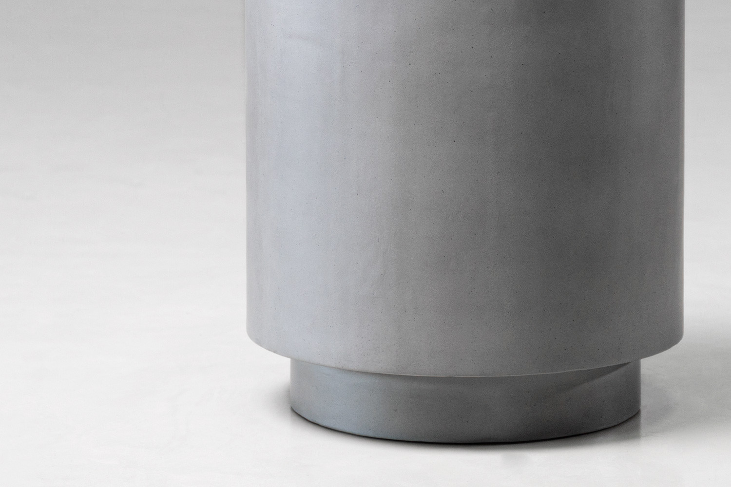 Veneto Side Table - Natural Grey | Cielo