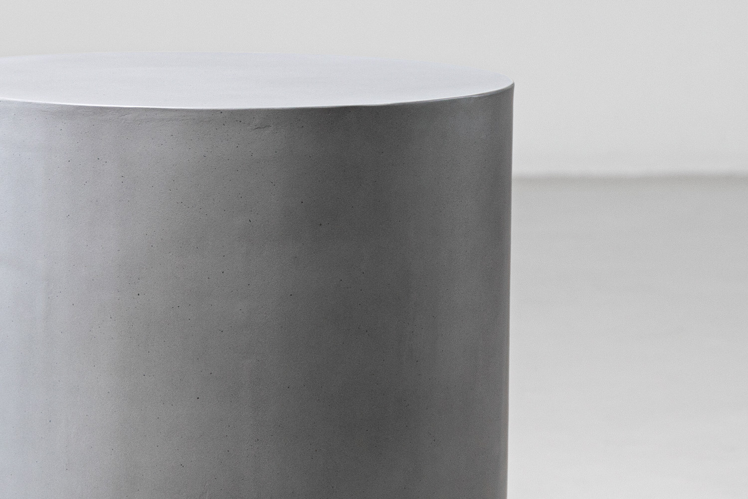 Veneto Side Table - Natural Grey | Cielo