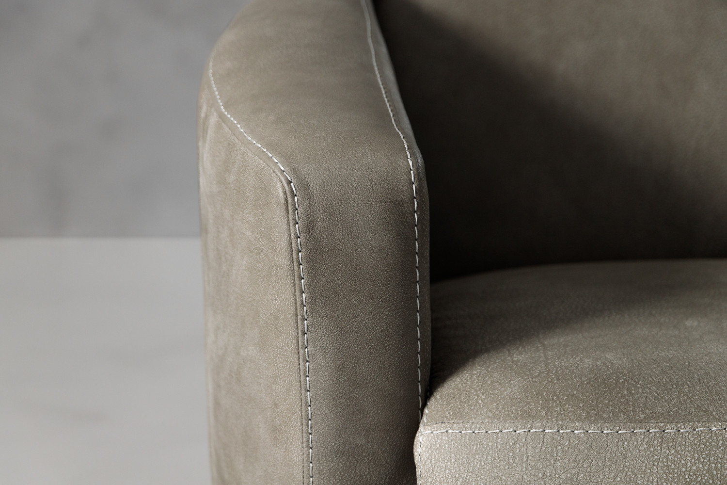 Prague Leather Armchair - Graphite | Cielo