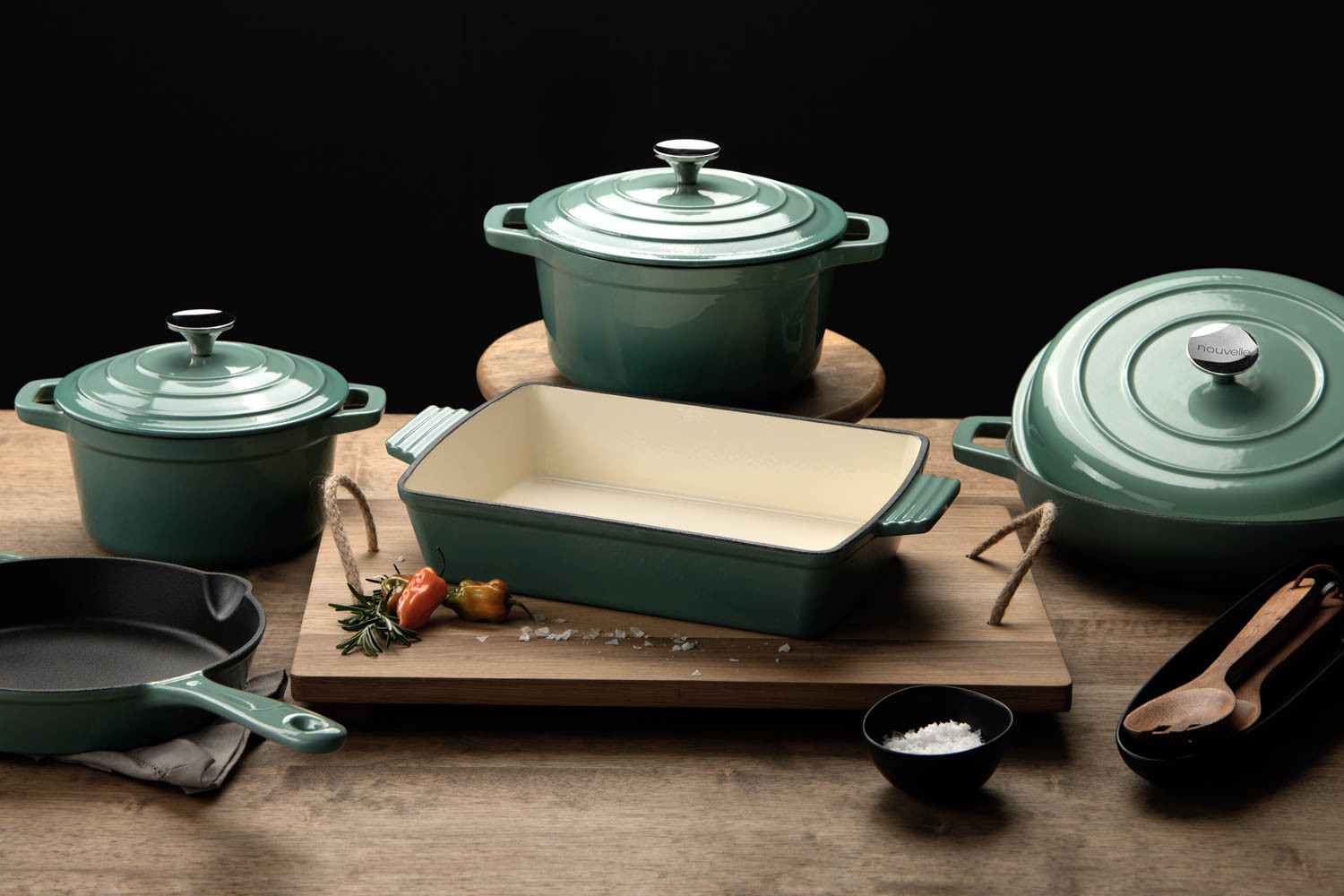 Nouvelle Cookware Set - Misty Teal & Apron - Ash & Brown | Cielo