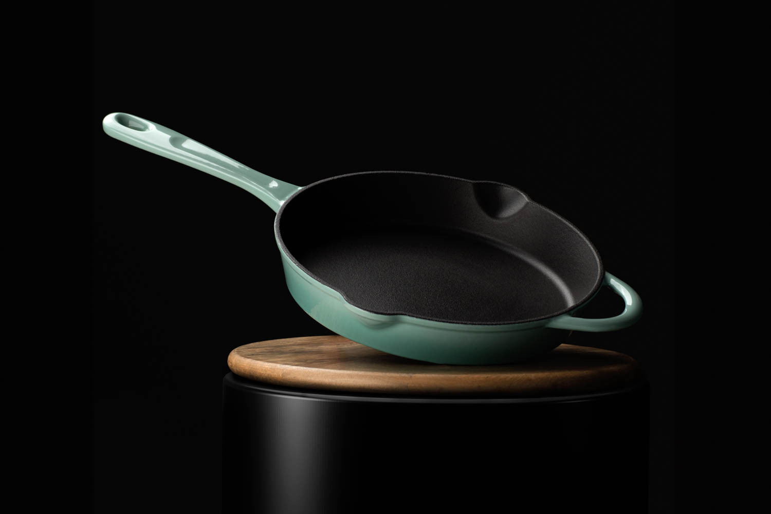 Nouvelle Cookware Set - Misty Teal & Apron - Ash & Brown | Cielo