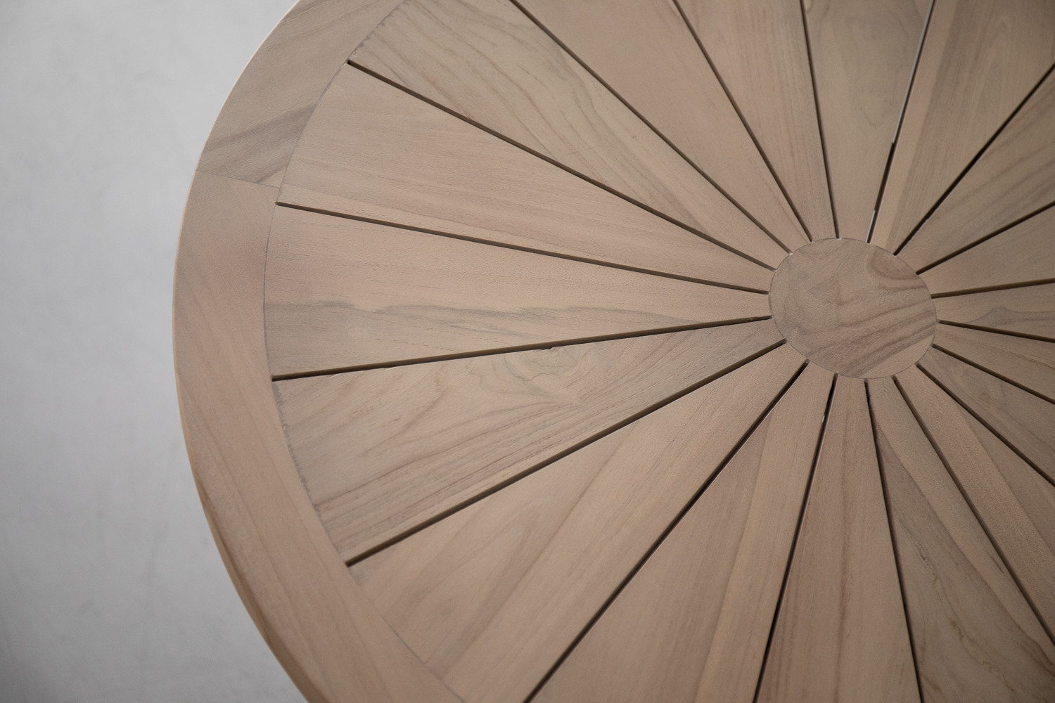 Monaco Round Patio Dining Table - Grey | Cielo