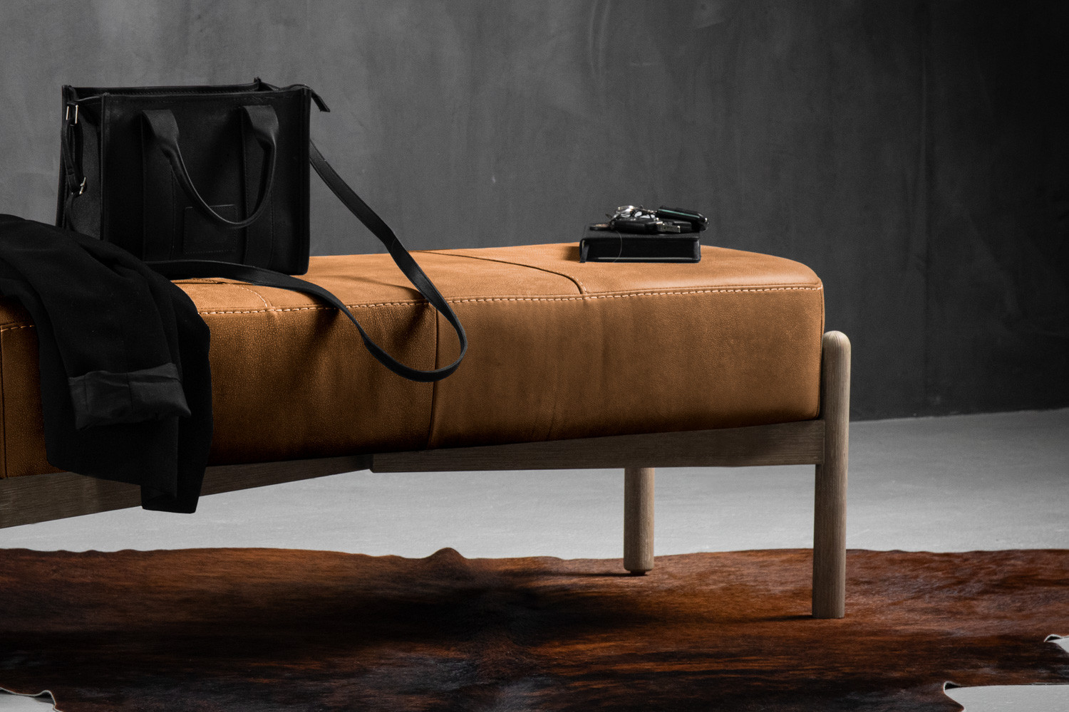 Colmar Leather Bench | Cielo