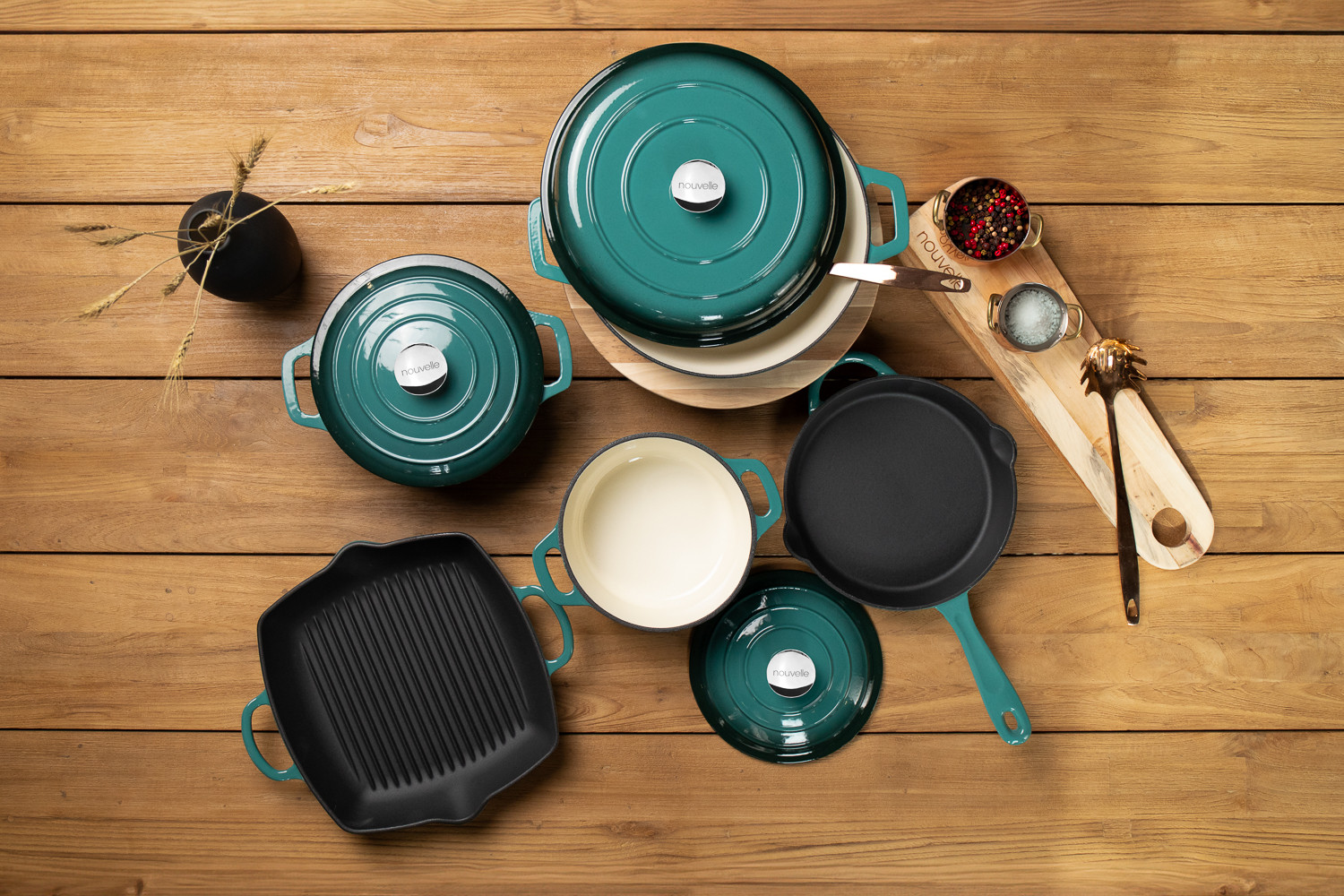 Nouvelle Cast Iron 8-Piece Oven Pan Set | Cielo
