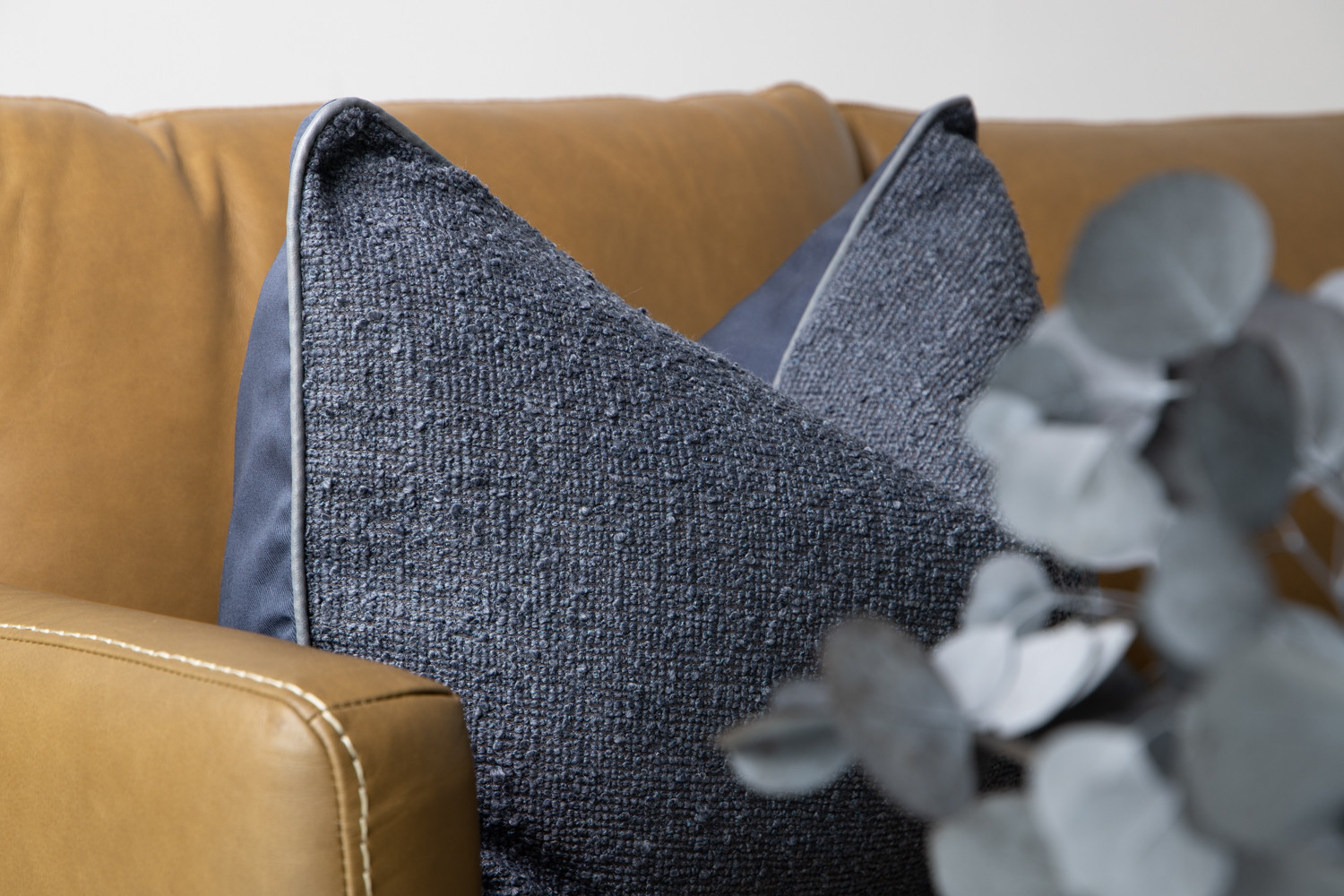 Boulders Naval - Duck Feather Scatter Cushion | Cielo