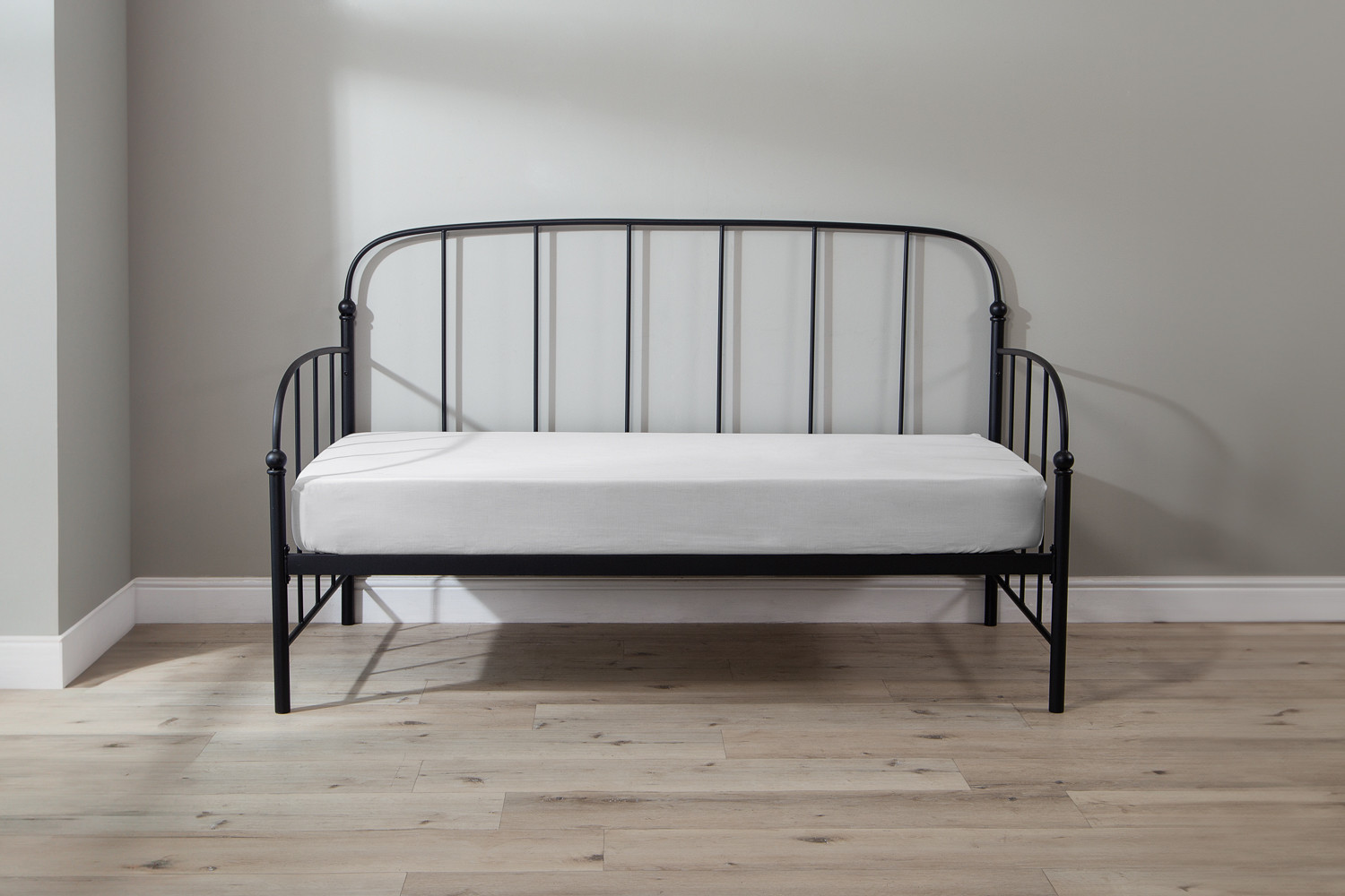 Helena Daybed - Black For Sale | Cielo