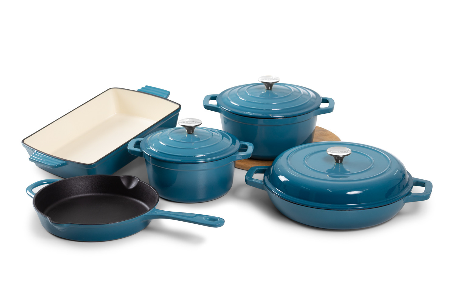 Nouvelle Cast Iron Sets For Sale | Cielo