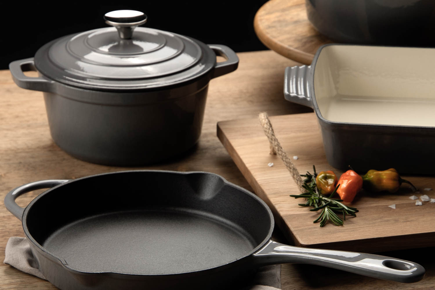 Nouvelle Cast Iron 8 Piece Cookware Set - Grey | Cielo
