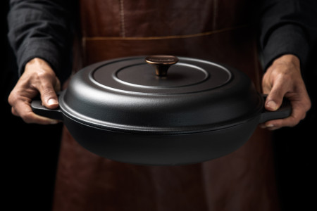 Nouvelle Cast Iron 8 Piece Cookware Set - Matte Black | Cielo