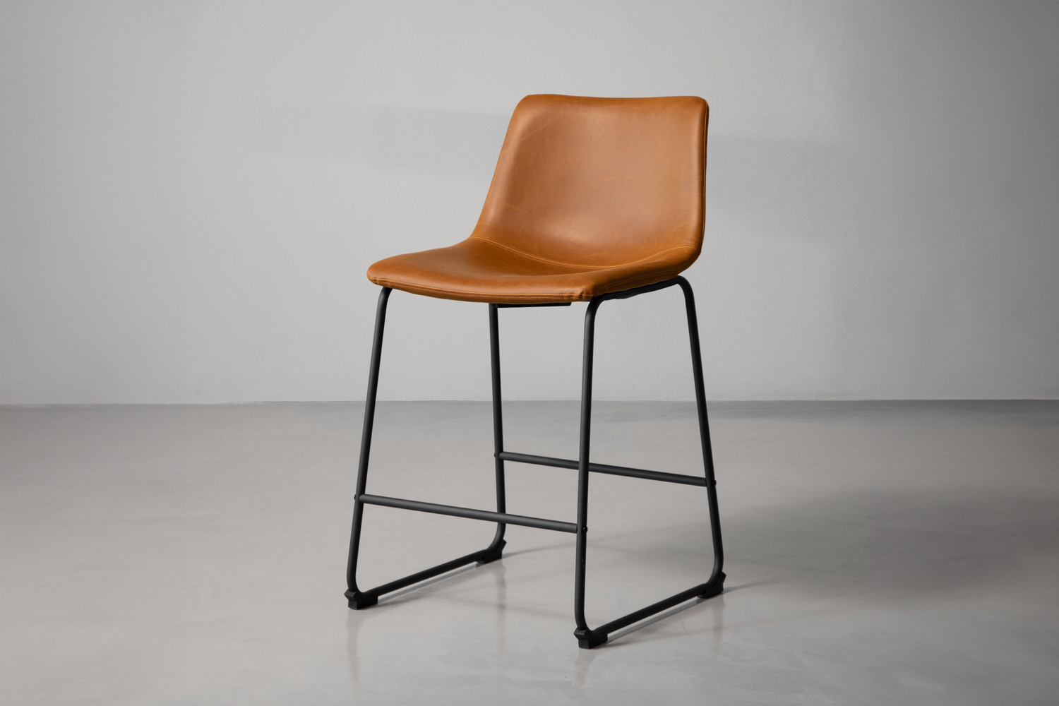 Bar and Counter Chairs For Sale | Cielo