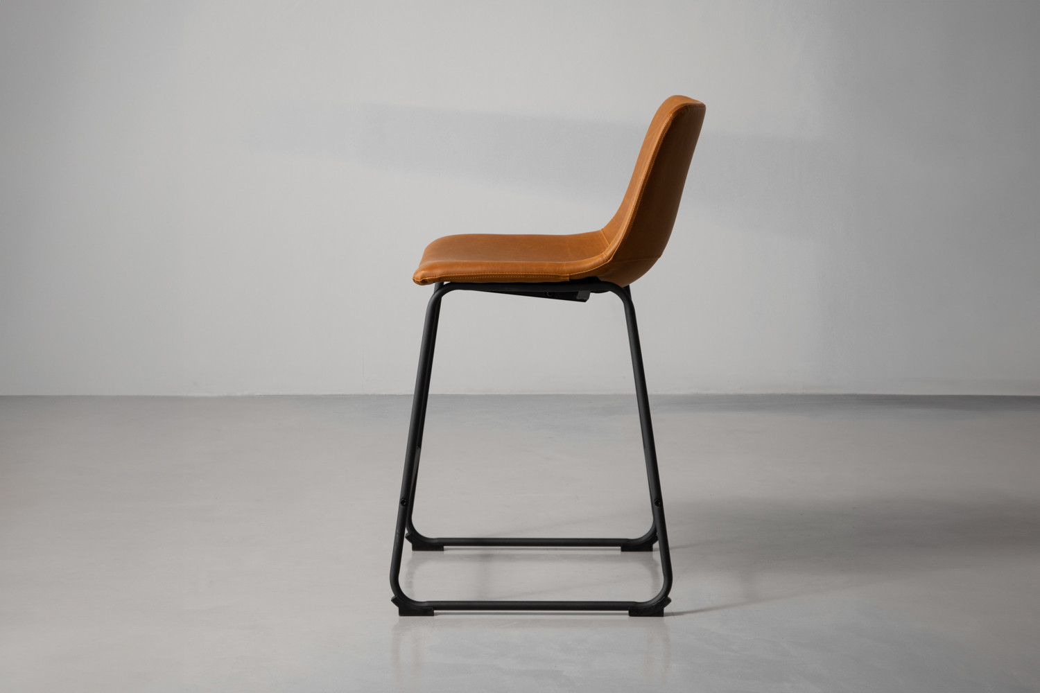 Harvey Counter Bar Chair - Tan | Cielo