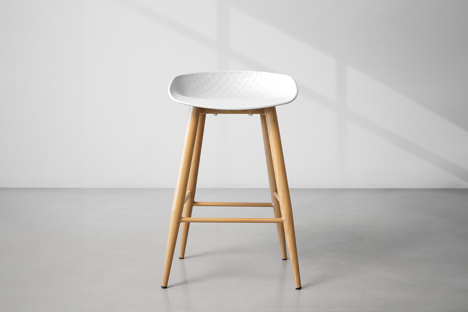 Hunter Counter Bar Stool - White | Cielo