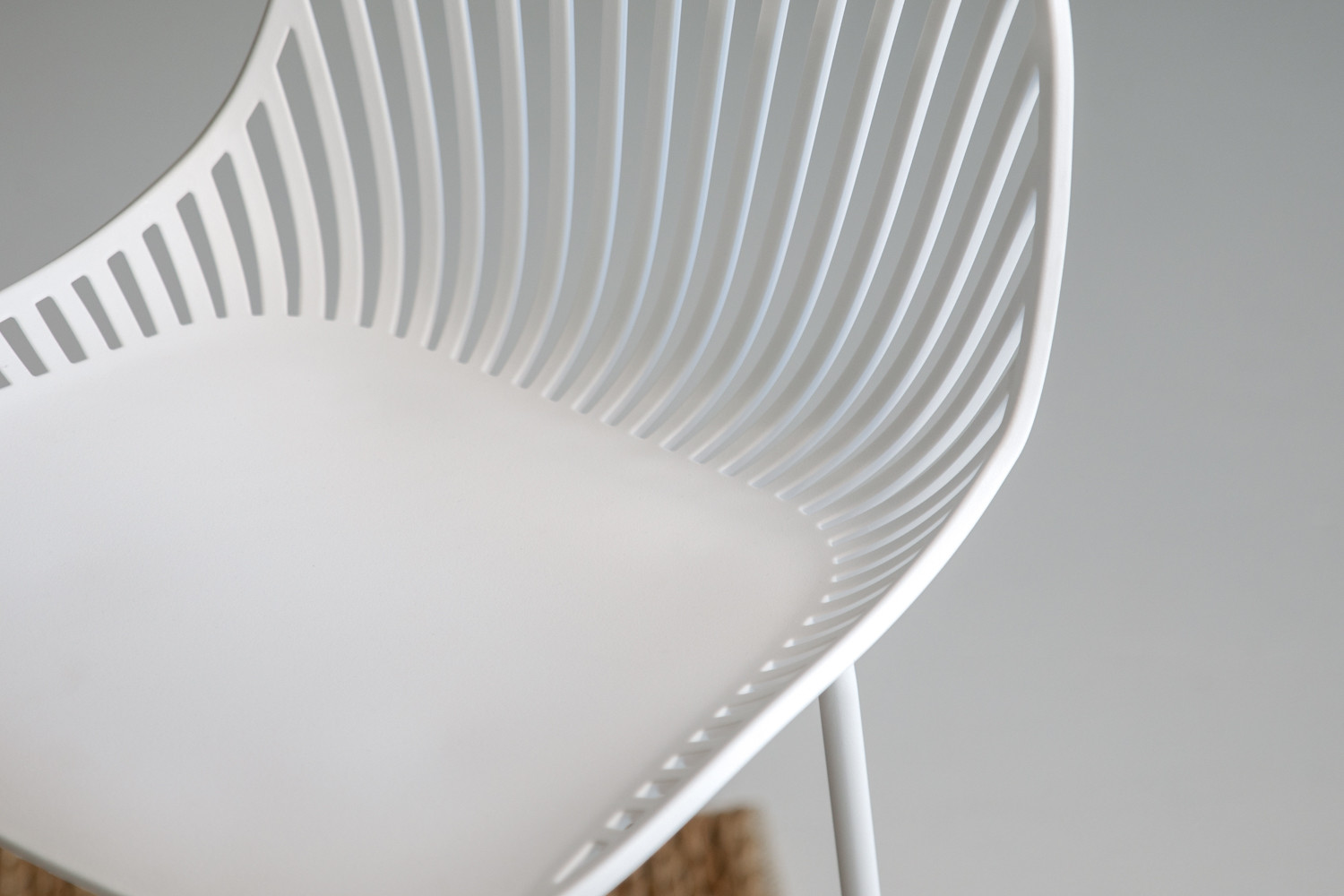 Yara Counter Bar Chair - White For Sale | Cielo