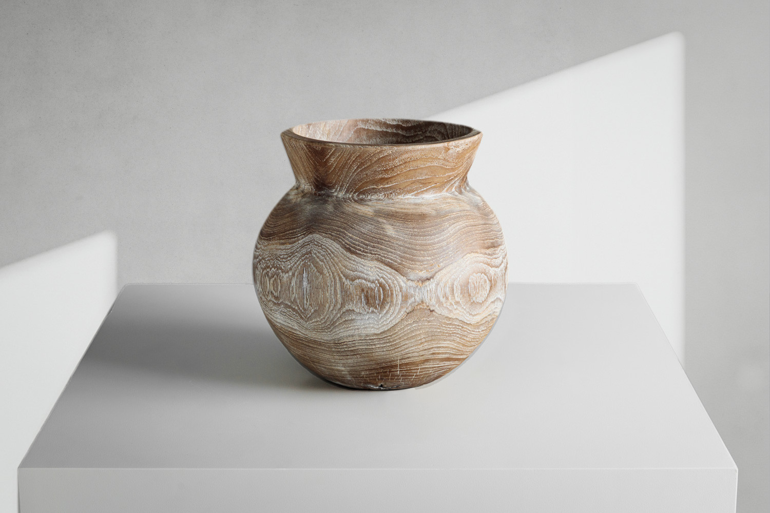 Ari Wooden Decor For Sale | Cielo