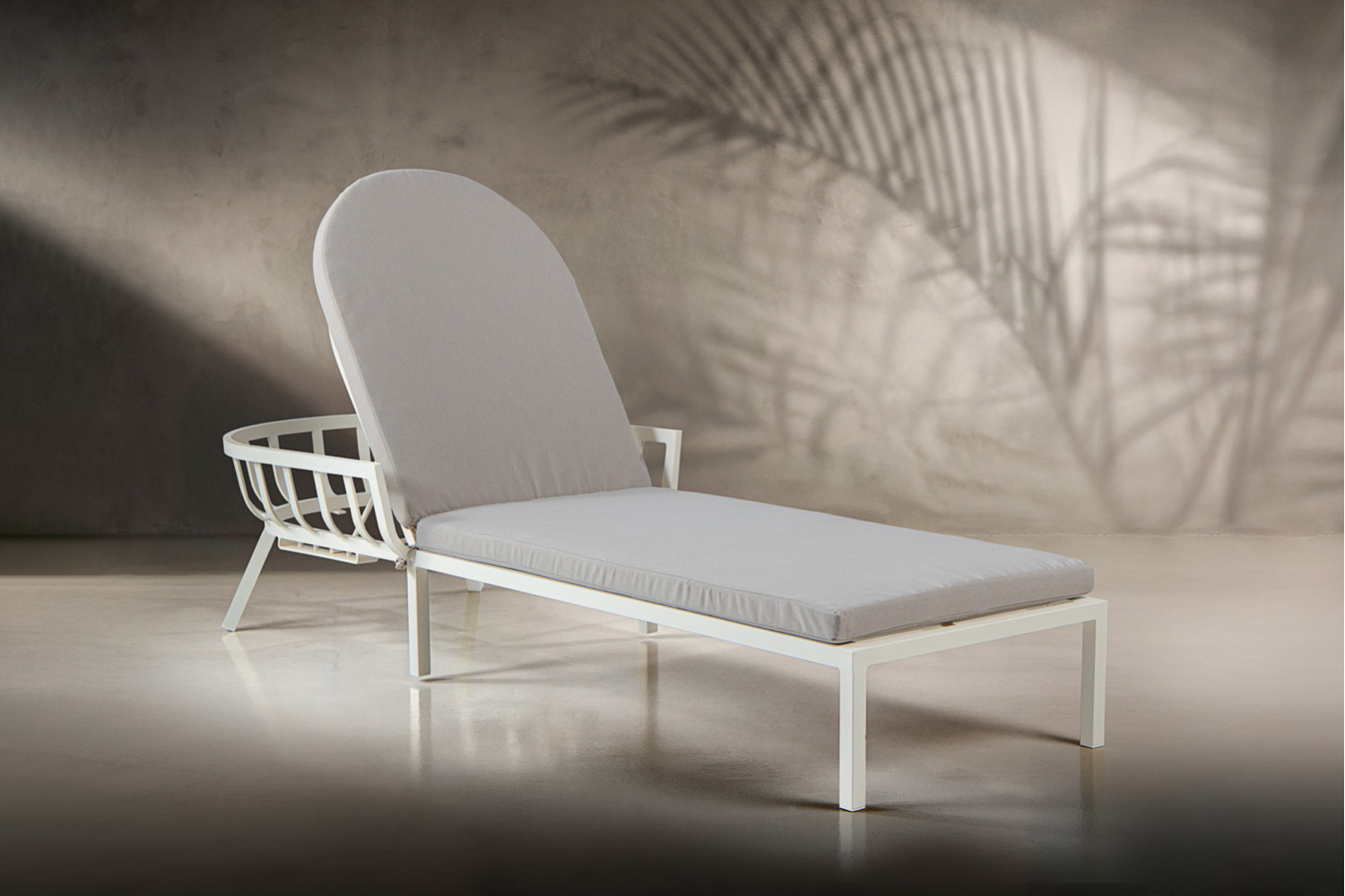 Pool Loungers For Sale | Cielo