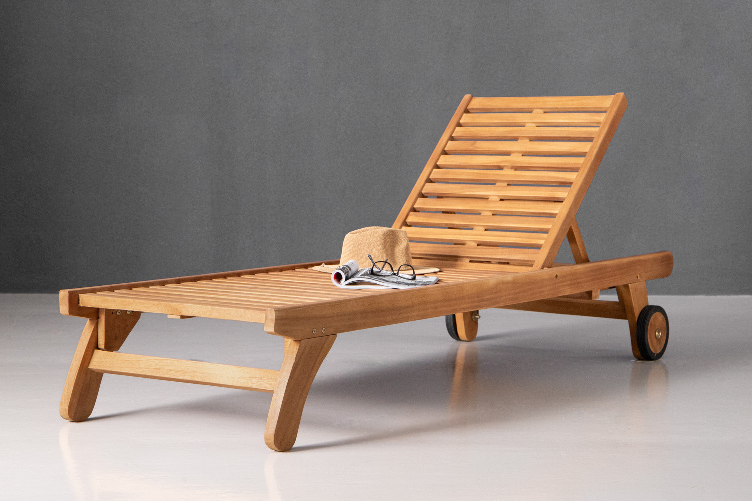 Pool Loungers For Sale | Cielo