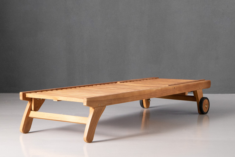 Pool Loungers For Sale | Cielo