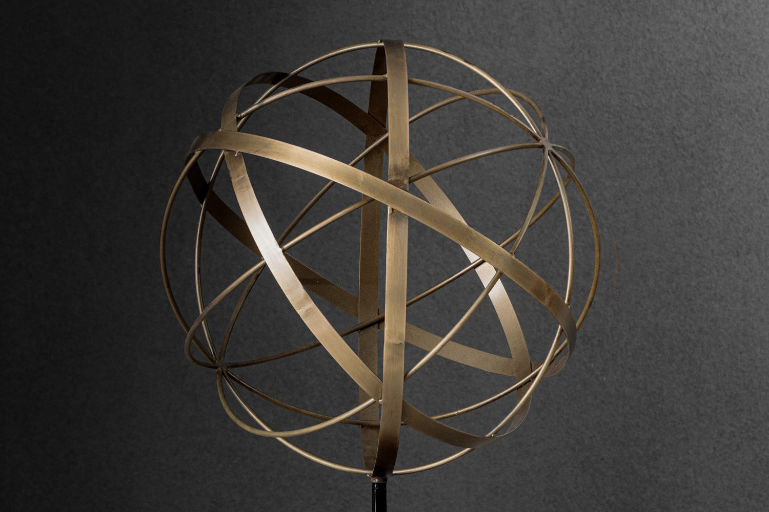 Omaira Metal Sculpture - Large | Cielo