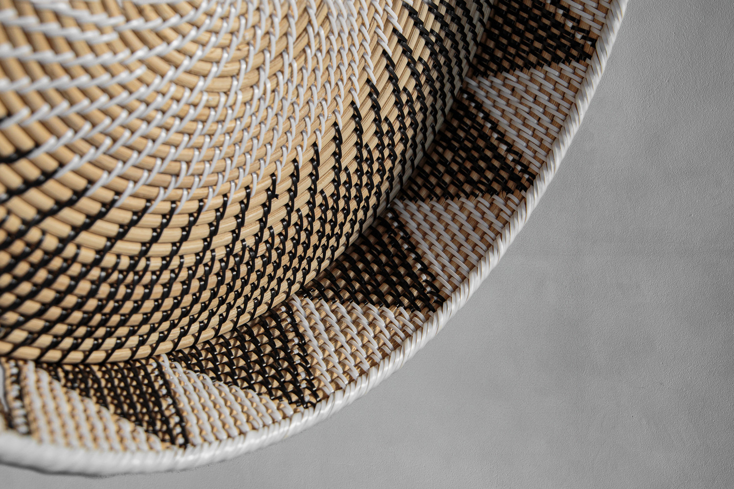 Akello Wall Décor - Medium | Cielo