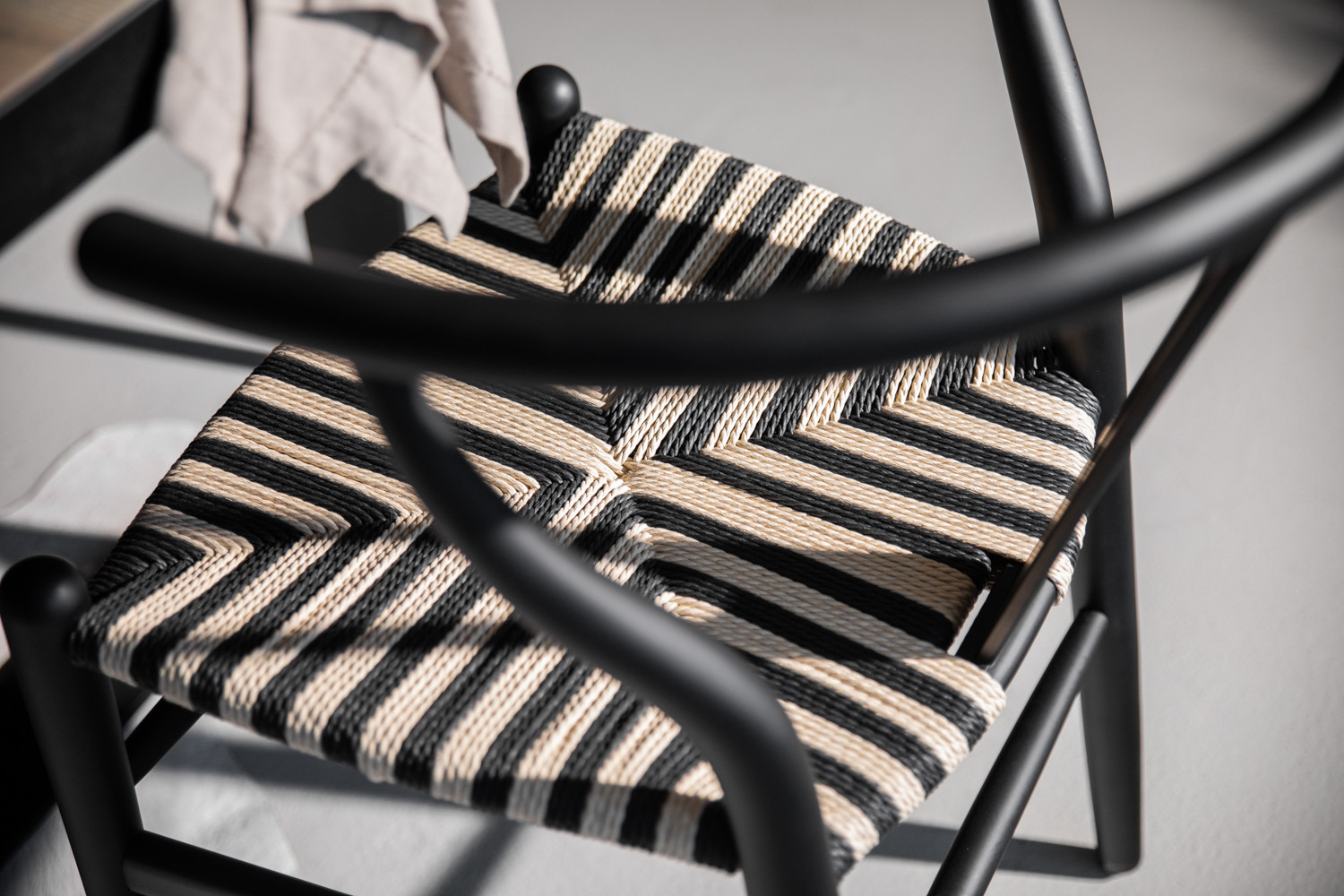 Sofia Dining Chair - Black & Natural | Cielo