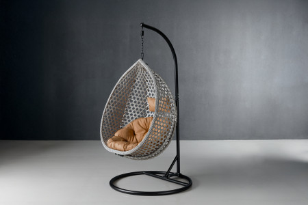 Tuscan Hanging Chair | Stylish Comfort for Any Space | Cielo