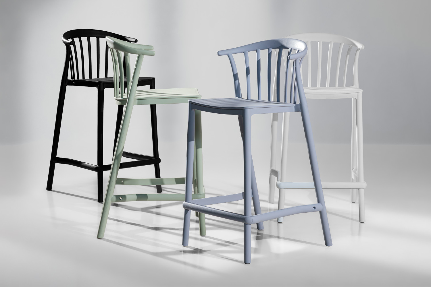 Bar and Counter Chairs For Sale | Cielo