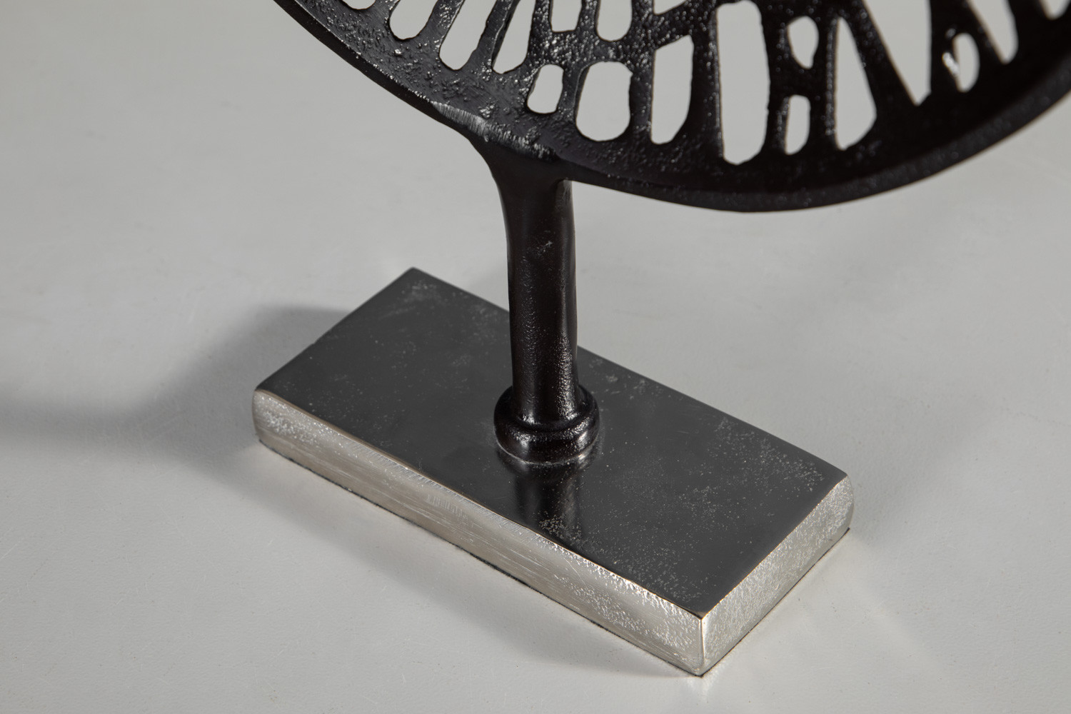 Divish Bronze Décor – Elegant Bronze Accent Piece | Cielo