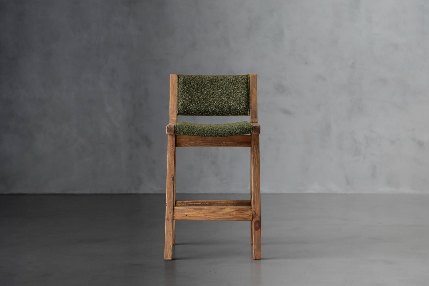 Sandor Counter Bar Chair - Olive For Sale | Cielo