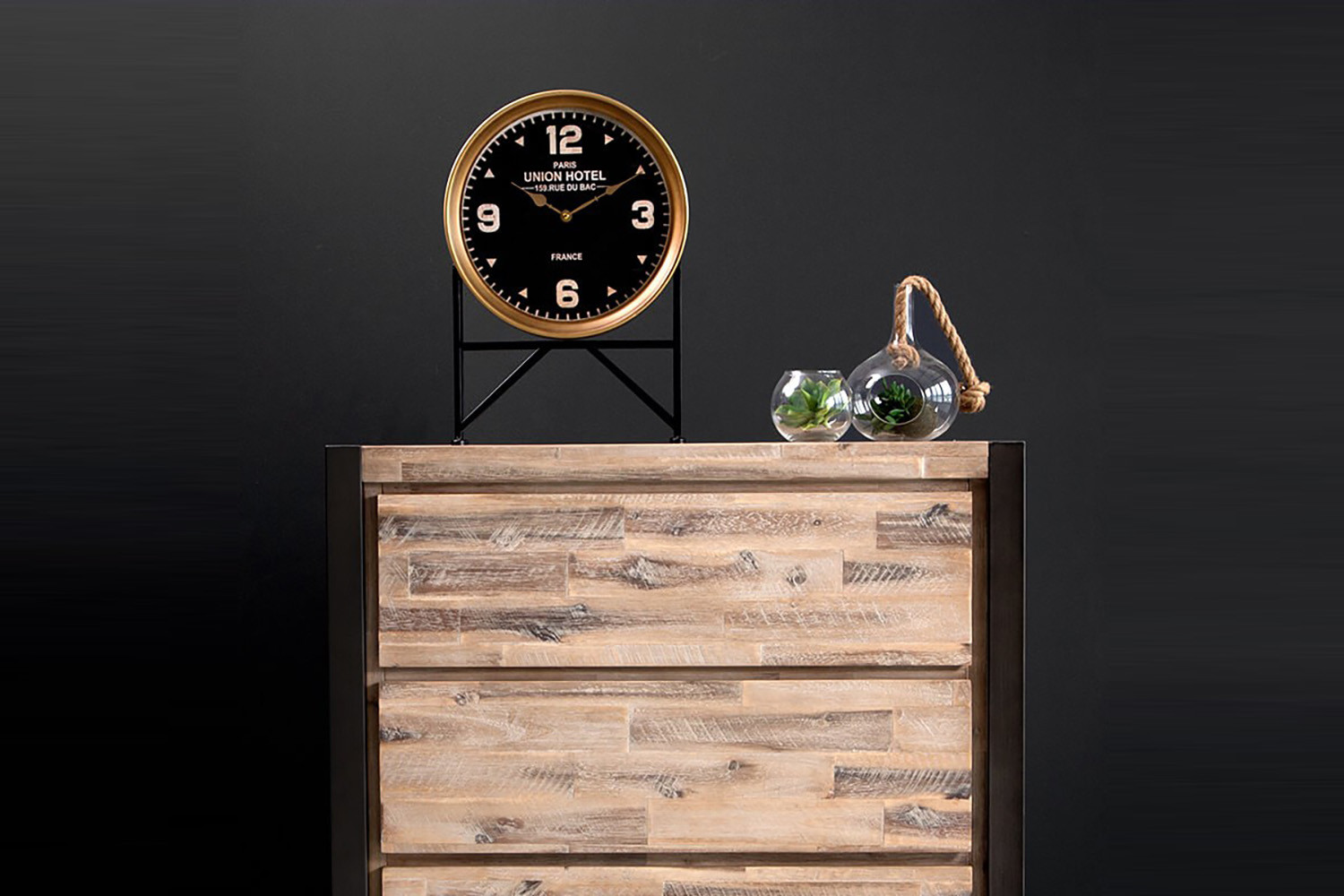 Union Hotel Table Clock For Sale | Cielo